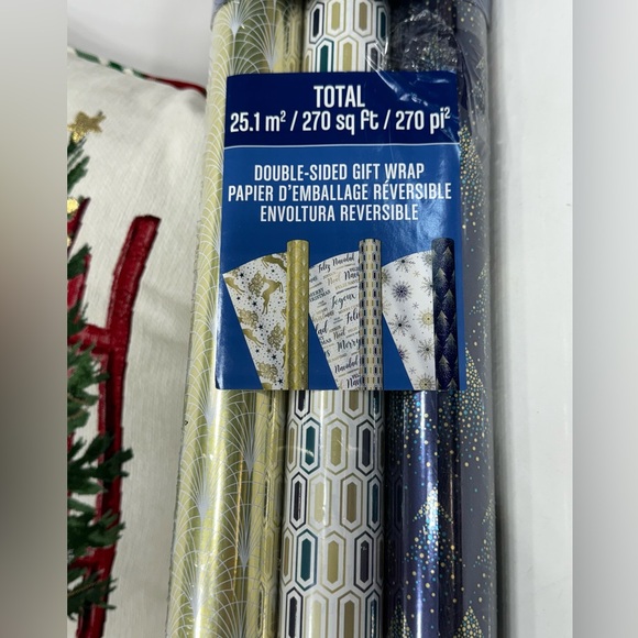 Kirkland Signature | Holiday | Kirkland Doublesided Christmas Gift Wrap ...